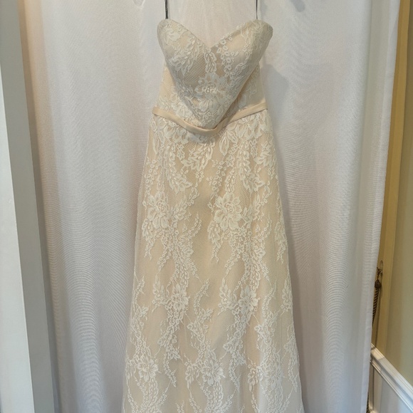 Moonlight Bridal | Dresses | Moonlight Bridal Cream Lace Wedding Dress ...
